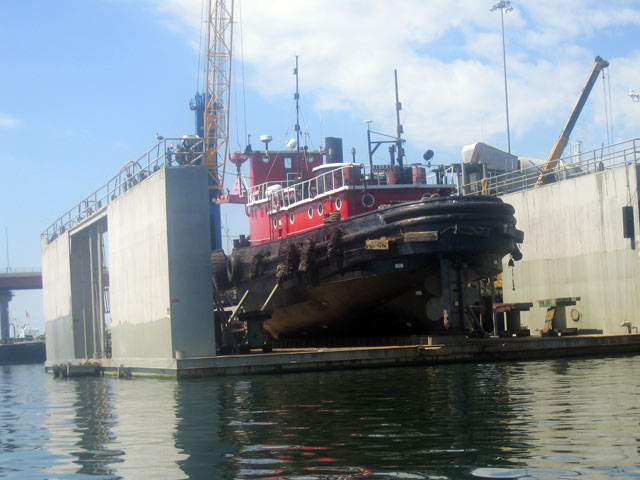CB Marine: Dry Dock in Portland, Maine